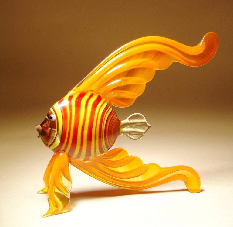 22 Stunning Handmade Blown Glass Fish Figurine by Bill Radovich